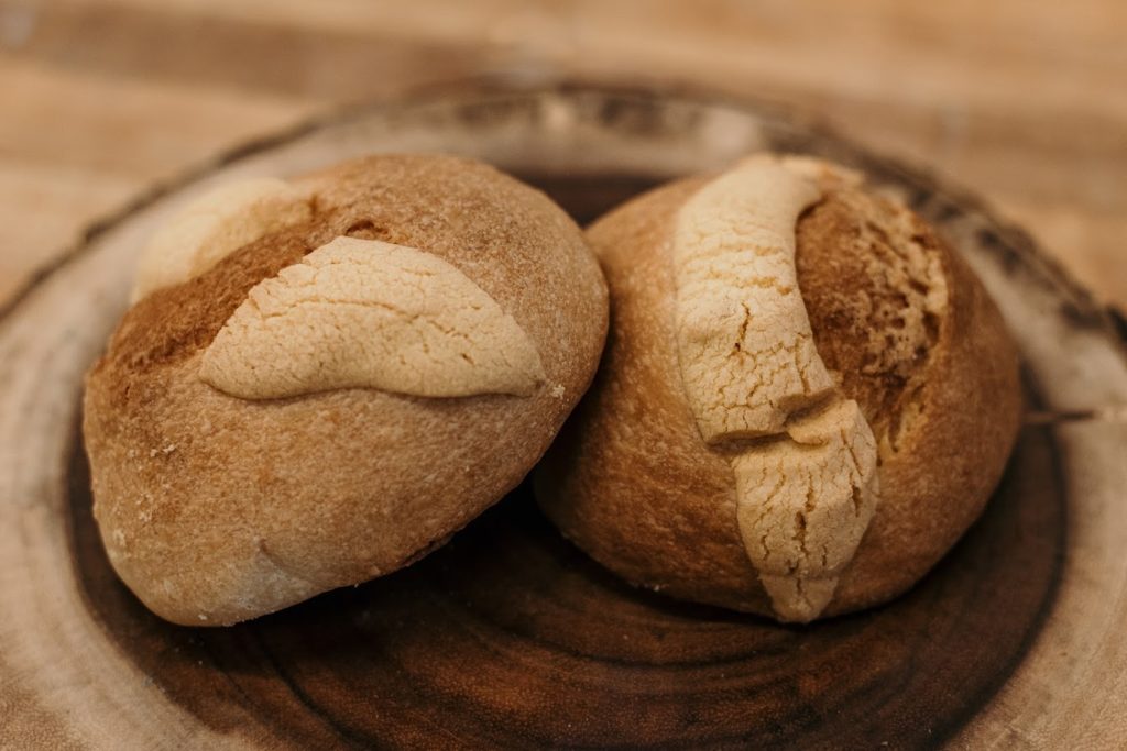 Bigote – El Pavo Bakery